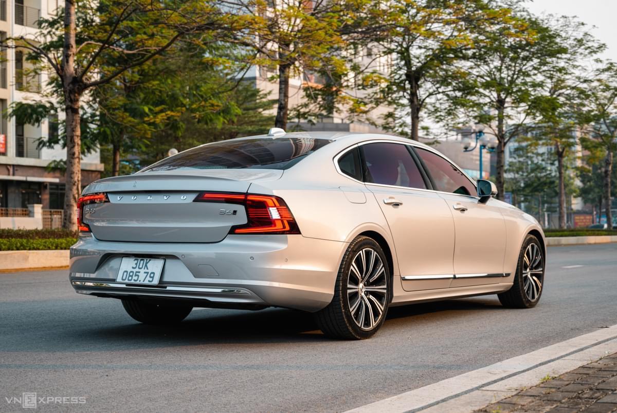 Volvo S90 Ultimate 2023 - Giá xe Volvo S90